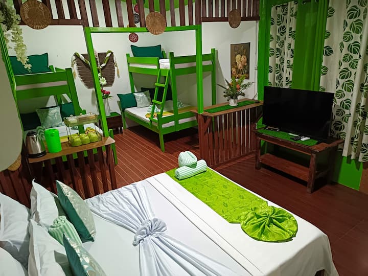 Family Room Good For 6-8 Person - El Nido, Philippines