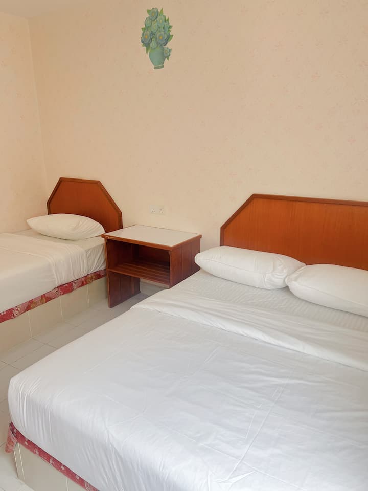 Triple Bedroom By Mypockett - Kuala Terengganu