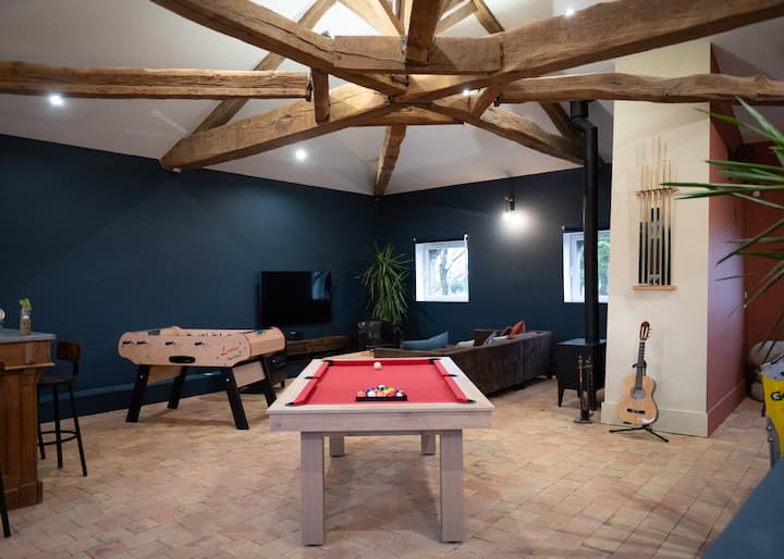 Séjour Nature Avec Piscine & Salle De Jeux - Juliénas