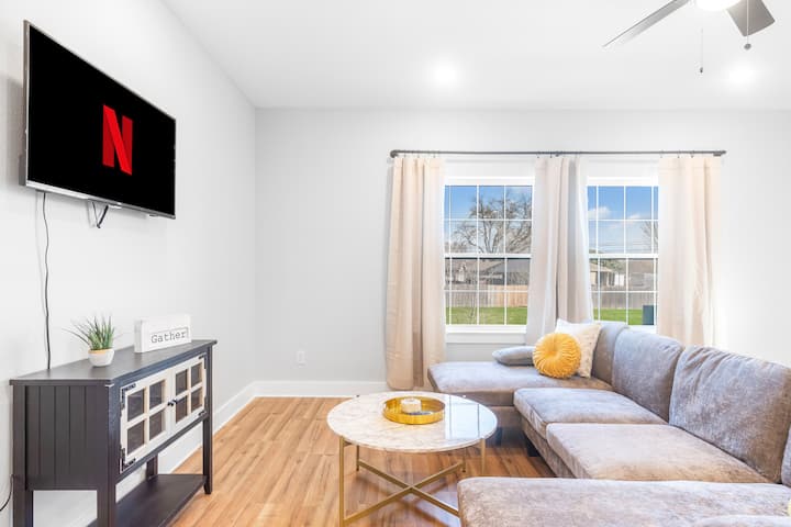 New! Stay Close! -10 Mins To At&t Stadium & More - Arlington, TX