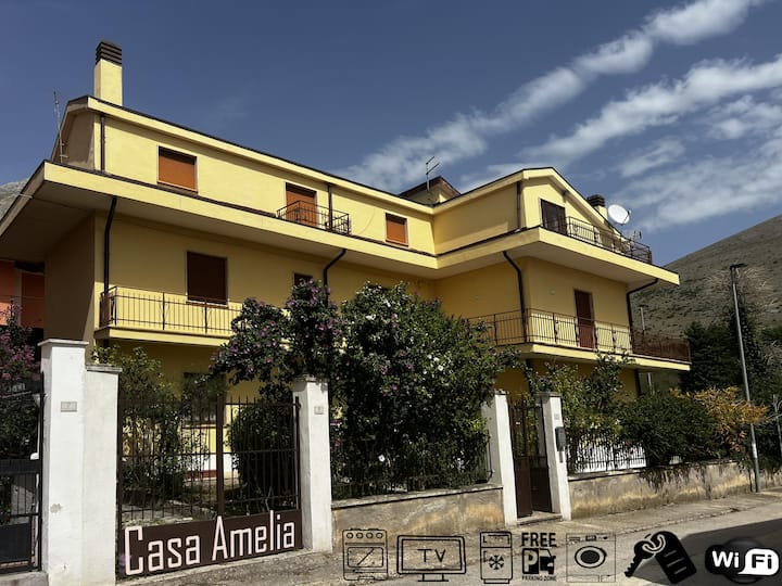 Casa Per Gruppi Massa D'albe. Bellissimo Panorama - Avezzano