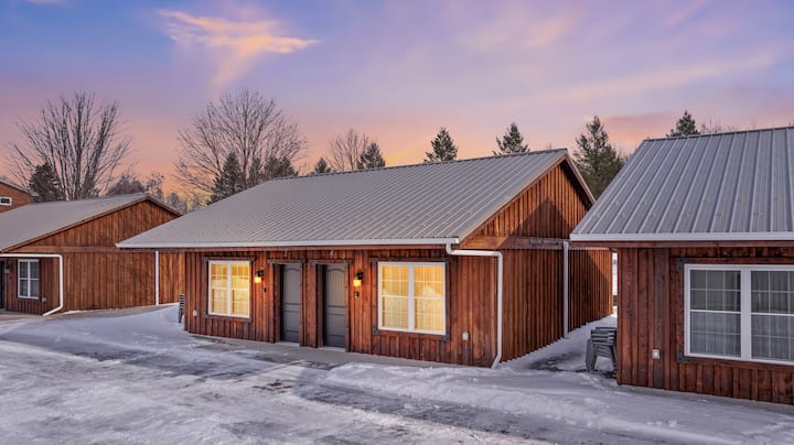 The Pinecrest Cabin | Near Syracuse & Ski 5 - Finger Lakes, NY