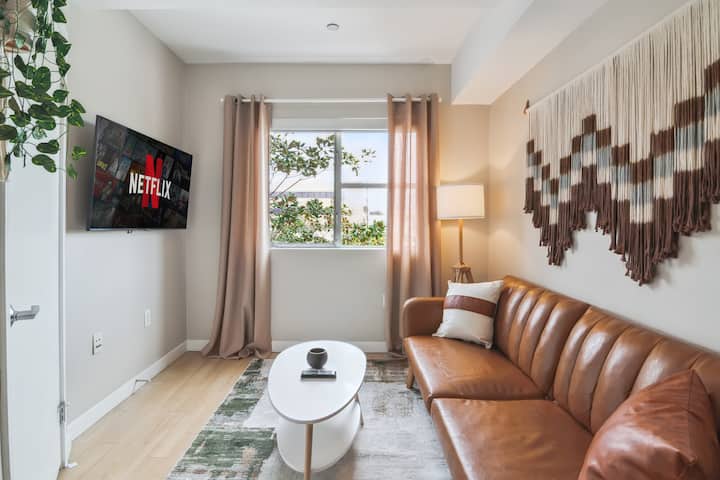 Santa Monica Getaway | Free Parking, Netflix, W/d. - サンタモニカ, CA