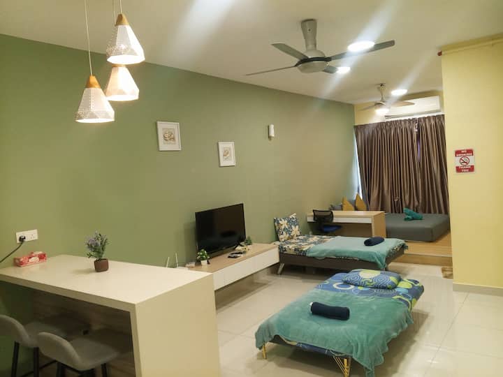 Core Soho Kip Sentral Near Klia - Kuala Lumpur Airport (KUL)