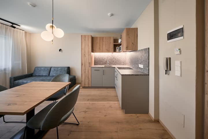 2-zimmer Apartment Mit Nordbalkon - Dorf Tirol