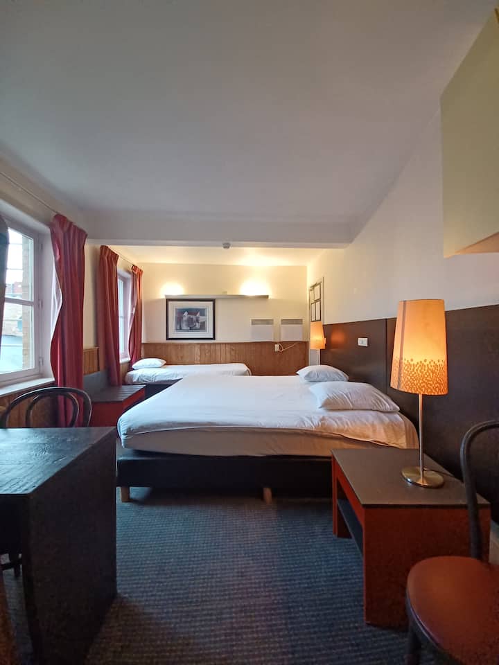 Comfort Kleine Driepersoons Kamer - Bruges