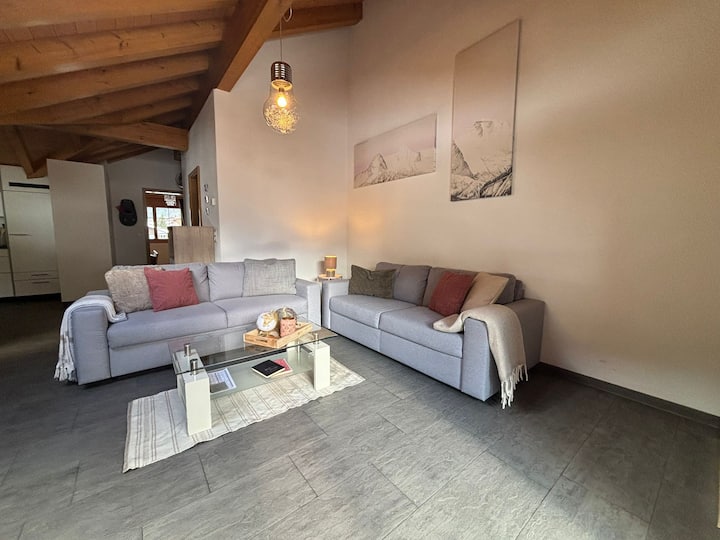 Charming Penthouse - Amazing Views - Lauterbrunnen