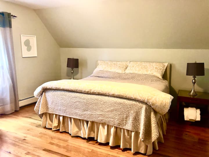Mi Casita Rm#2 (1 King Bed Or 2 Twin Beds)a - Lenox, MA