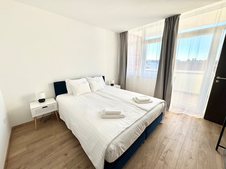 Boutique Double Room | Rooftop + Parking - Budapest