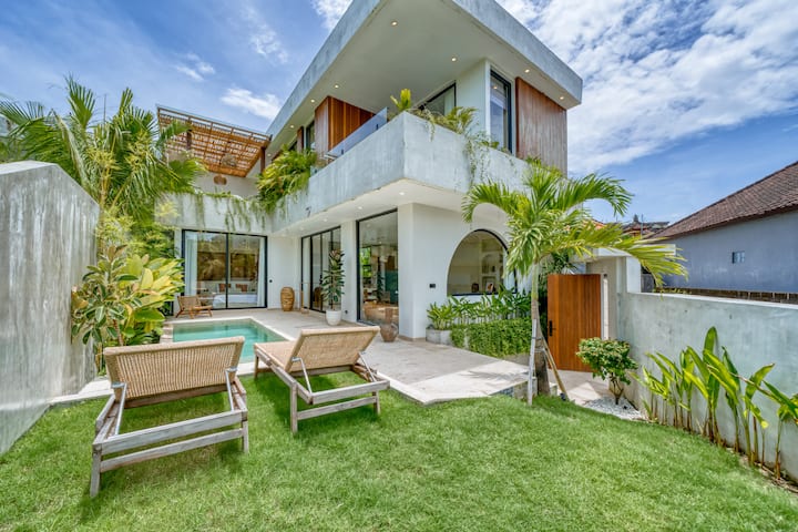 3bedroom Ricefield Views And Modern Villa - Tabanan