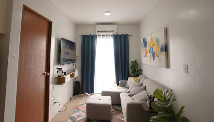 Mj's Staycation @The Hive Tower D - Angono