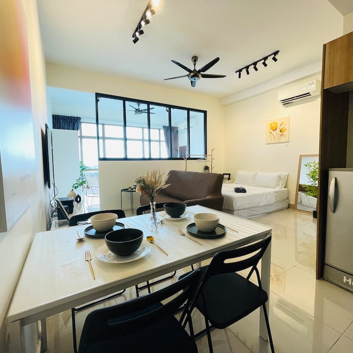 High-floor Studio 4pax / Aeon Toppen - Johor Bahru