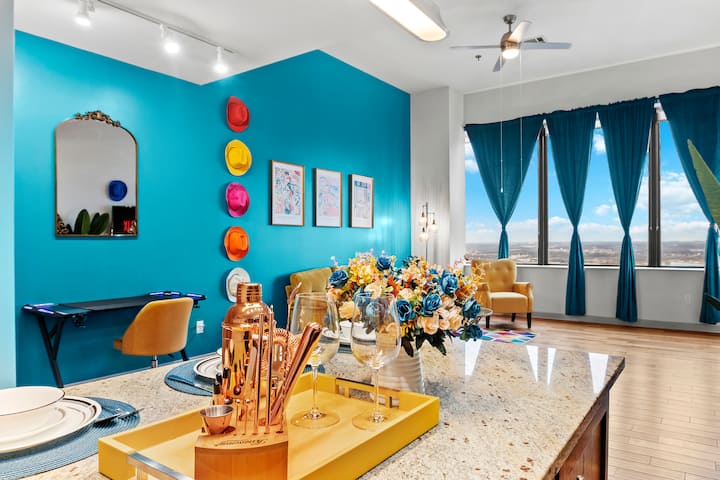 Apt W|parking|pool|gym|projector|desk|gym|cityview - Dallas, TX