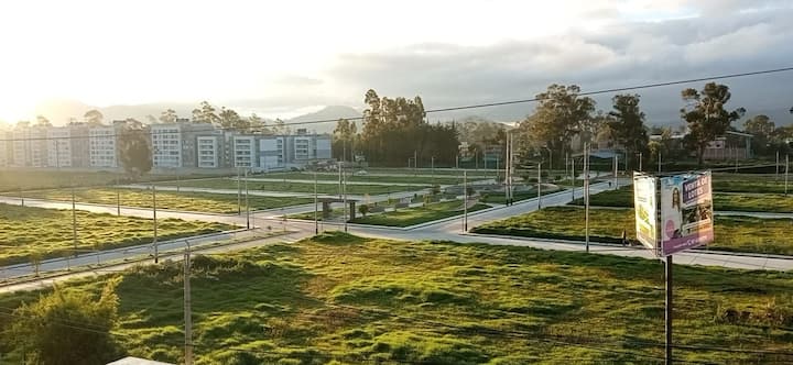 Cerca De Todo: Cómodo, Privado Y Seguro. - Cajamarca