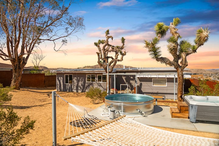 Joshua Tree High View | Spa | Mins To The Park - Joshua Tree, CA