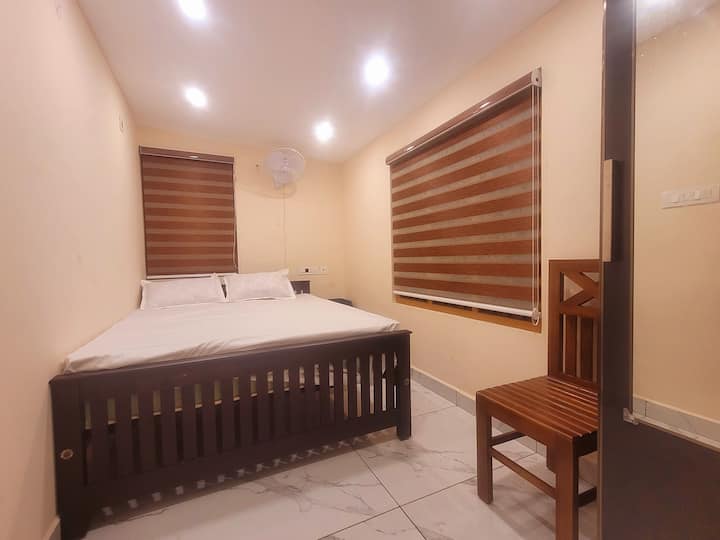 3 Bedrooms Ground Floor Newcastle Holidays - Idukki