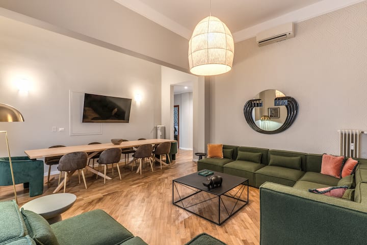 Downtown Srl - The Great Court - Rooma