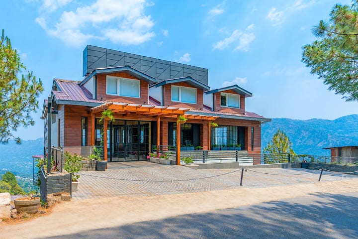 8br Pristine Pines W/ Indoor Games @ Kasauli - Solan