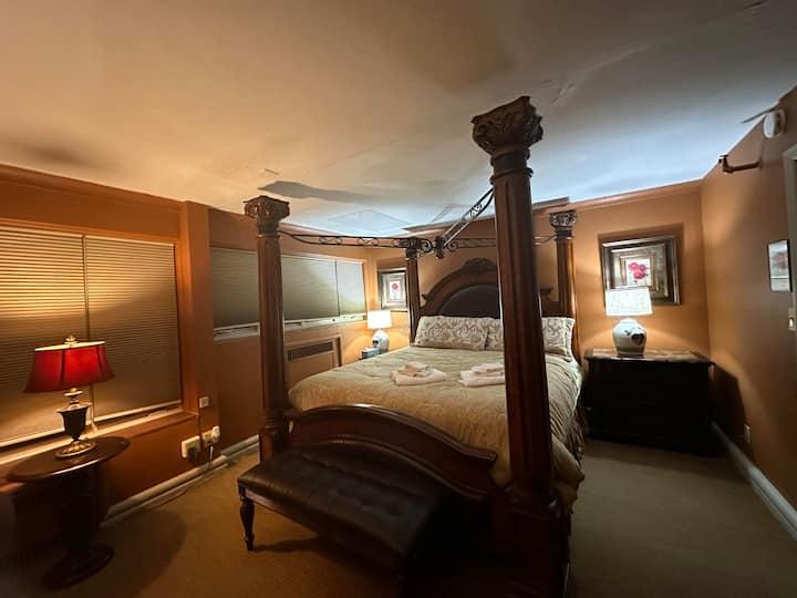 The "Oaks" Tudor Castle
Room 101 King Bed - Jamestown, NY