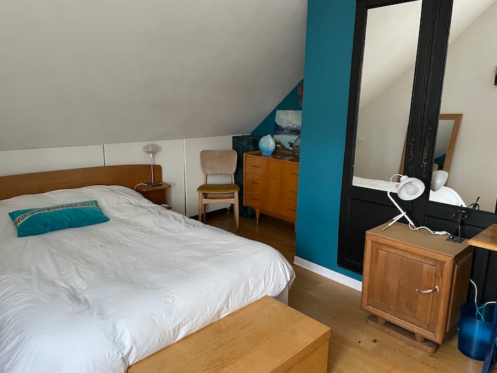 Dijon, Chambre Privée Dans Une Maison 1930 - Dijon