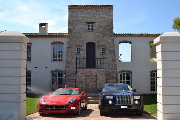 Au Sommet De Cannes - 8 Chambres, Vue Mer, Confort - Mougins