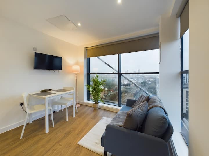 Perfect For Working Away W/super Fast Wifi - Manchester