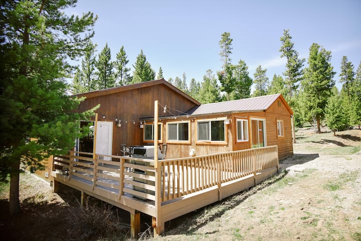 Piney Hill Cabin At Grand Lake-
Pet + Kid Friendly - Grand Lake, CO