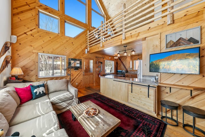 Bear Ridge Cabin: Hot Tub, Bbq, Quiet - Fallen Leaf Lake, CA