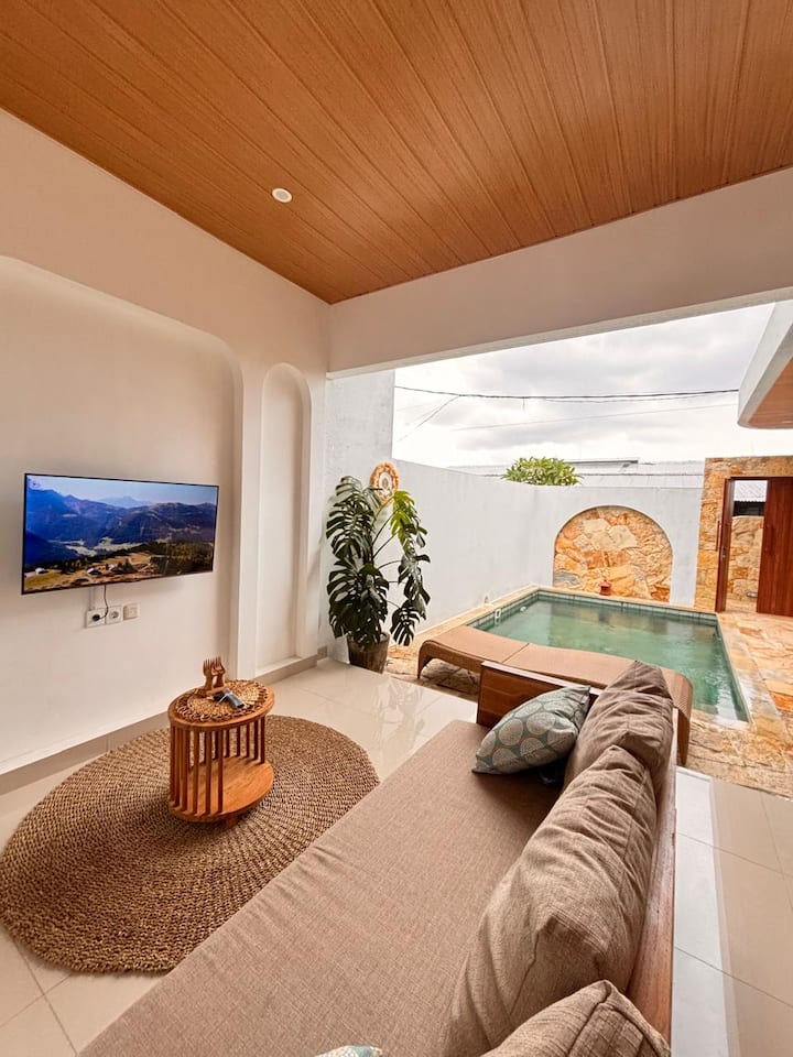 Mediterranean 2br With Private Pool - Sanur