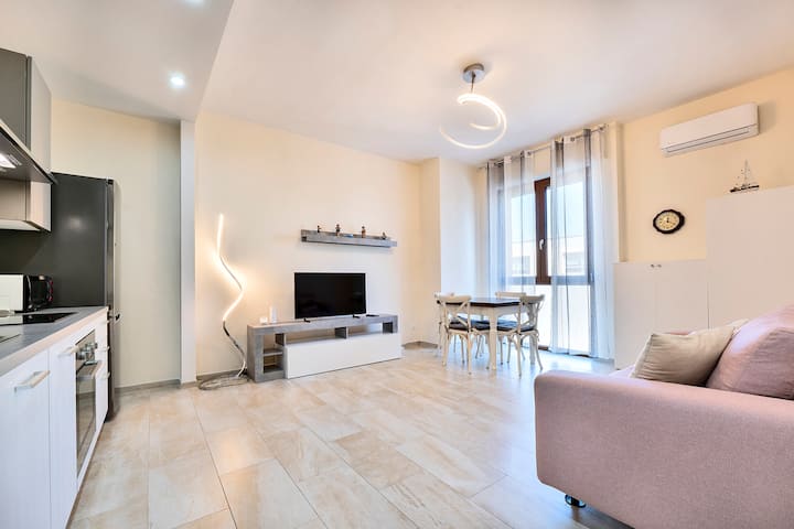 Sunny Apartment Near The Sea - Camaiore