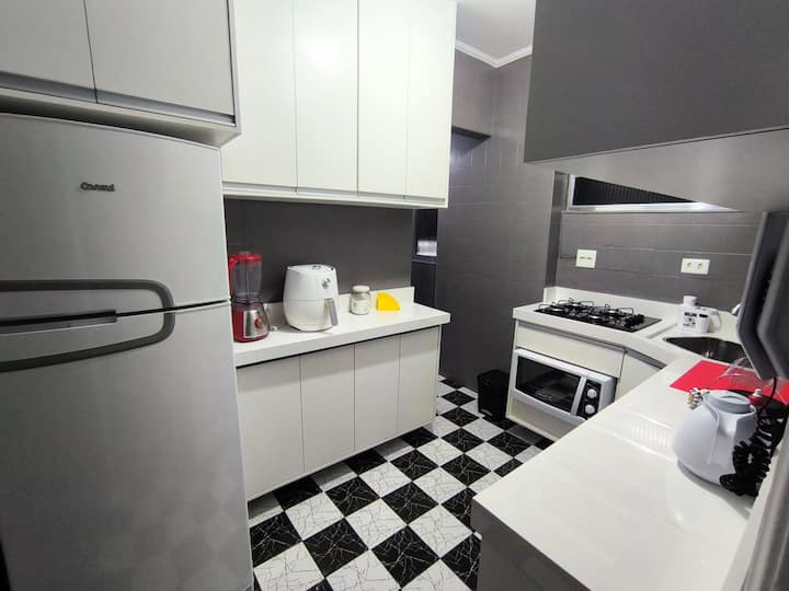 Apartamento Na Quadra Da Praia! - Santos, Brasil