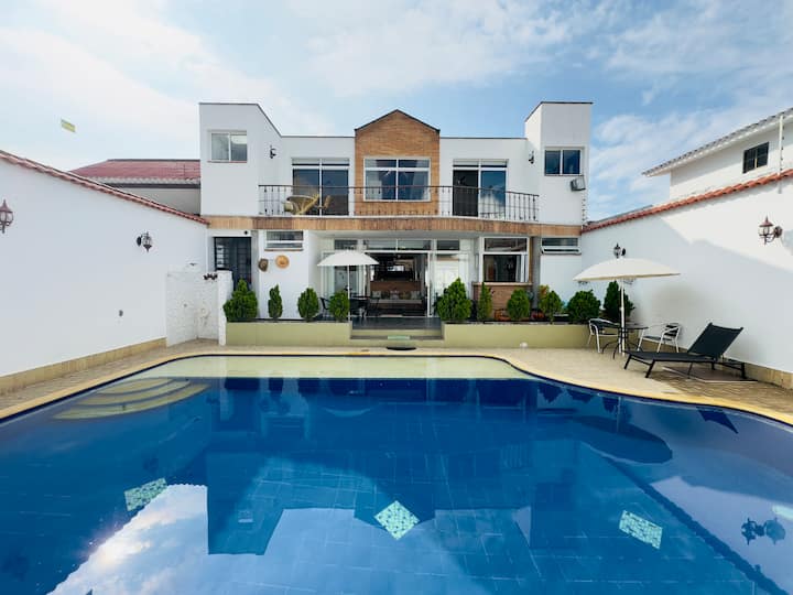 20% Off – Casa Del Alba Con Piscina Y Jacuzzi! - Anapoima