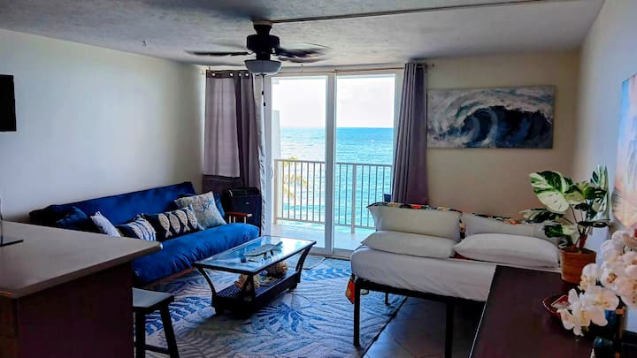 "Blue Pacifica" On The Beach W/ Kitchen & Ac! - Laie, HI