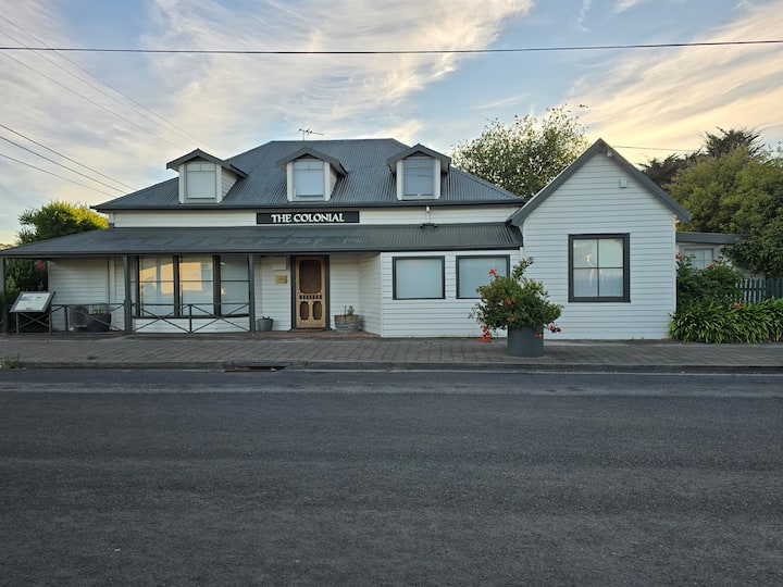 The Colonial - Whole Home - Triabunna