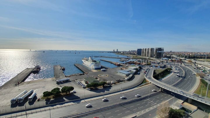 Deniz Manzaralı • 2+1 Daire • Fişekhane Yakını - Istanbul