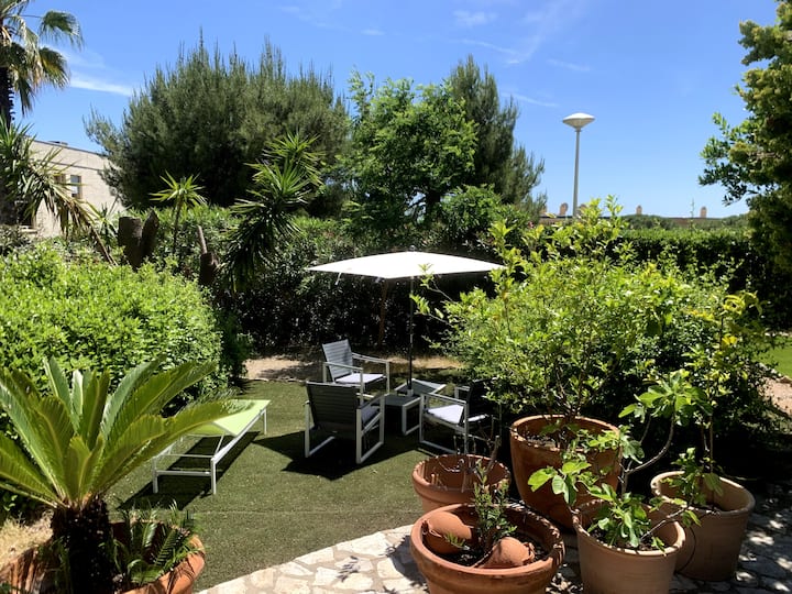 100m2 Vue Mer Avec Terrasse Au Sud Et Grand Jardin - Bandol