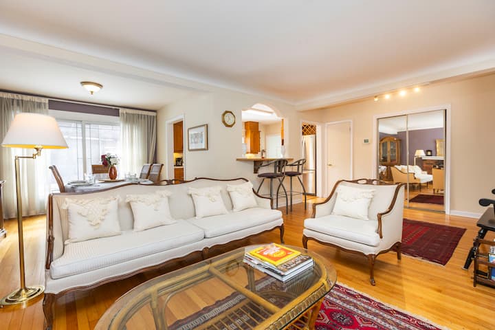 Spacious 3 Bedroom W/ Parking, Laundry And Ac - Ottawa