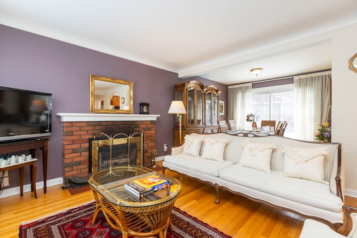 Spacious 3 Bedroom W/ Parking, Laundry And Ac - Ottawa