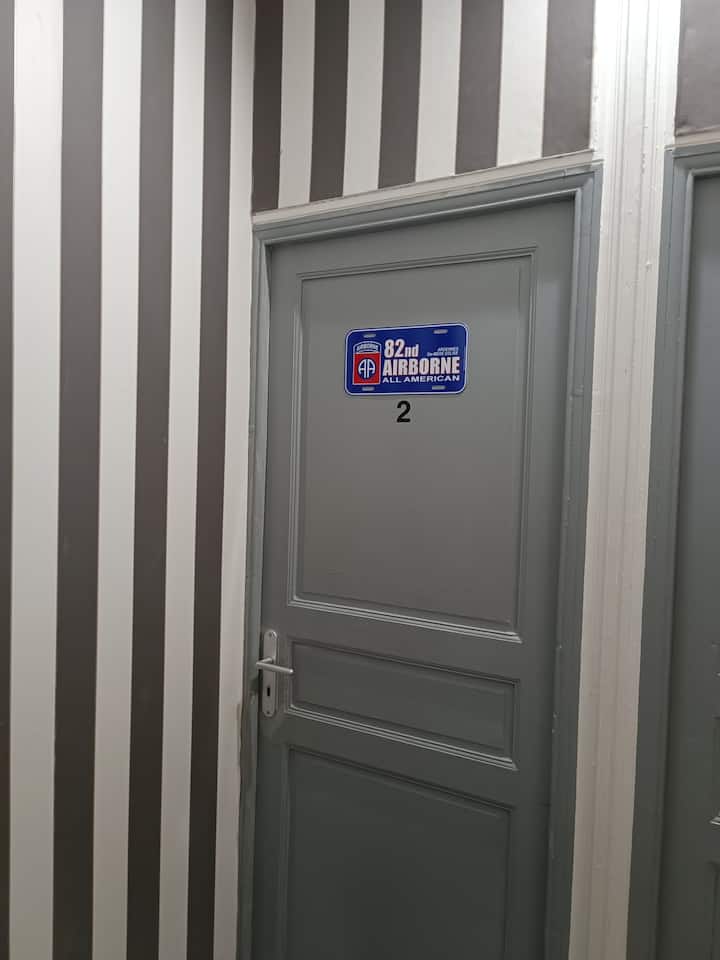 Chambre D'hotes De L Eglise 2 : Premiere Etage - Sainte-Mère-Église
