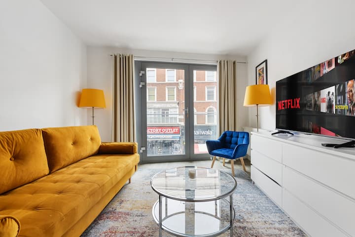 Two-bedroom Flat With Communal Terrace: Dalston - Emirates Stadium