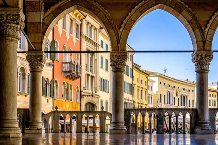 Bilocale Chic Vicino Al Teatro - Udine
