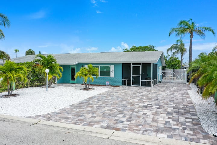 Island Cottage W/ Beach Access - Jensen Beach, FL