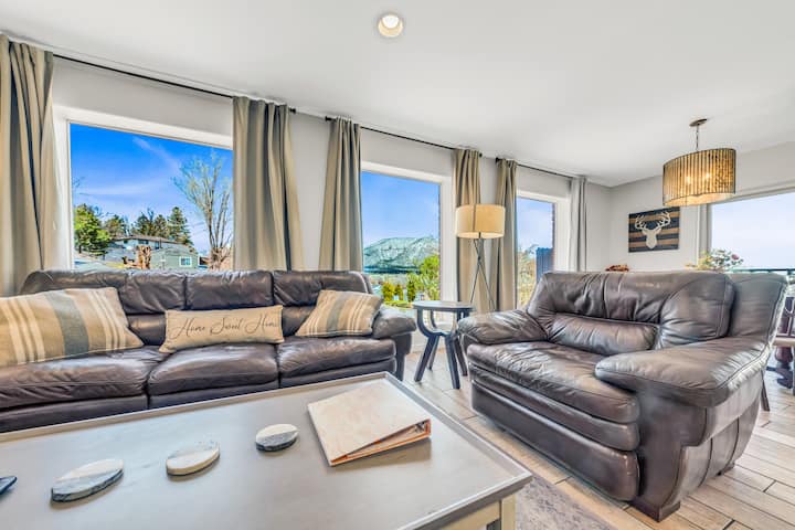 Huge 5br | Hot Tub & Game Room | Mountain Views - Flagstaff, AZ