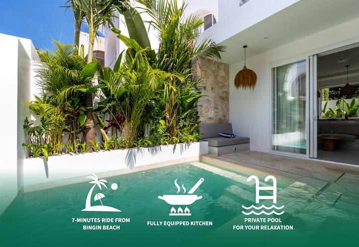 Festive Sunlit Mediterranean Pool Hideaway - Jimbaran