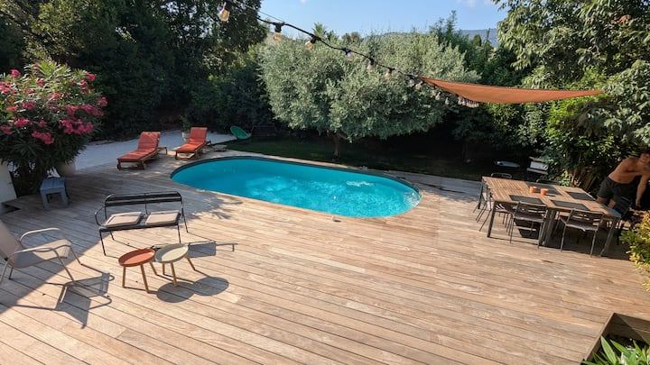 Maison Familiale Piscine Proche Mer Et Commodités - Le Pradet