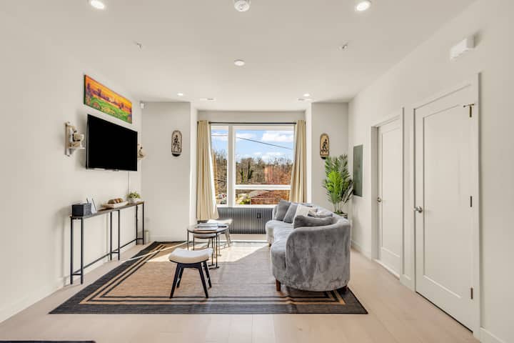 Penn Branch Oasis: Near Capitol Hill-king Bed-prkg - Washington, DC