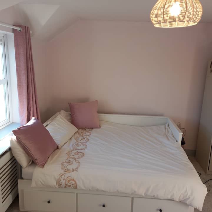 Studio - Leitrim Village