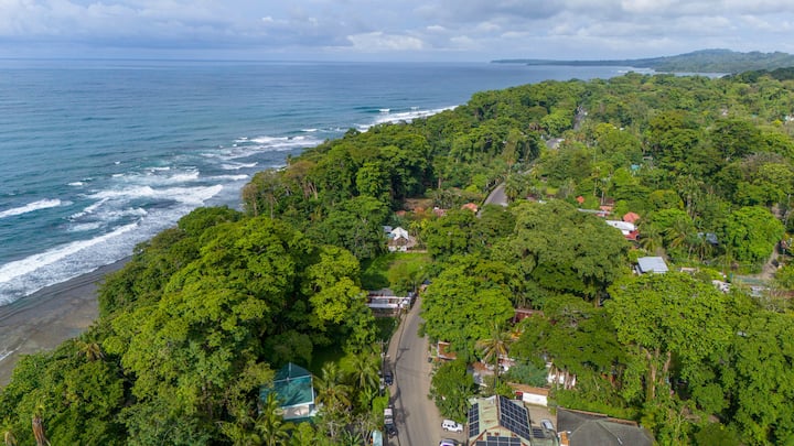 White Pearl #2 Beachfront/ac/pool - Puerto Viejo de Talamanca