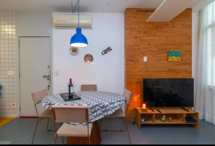 Amazing 2br In Botafogo | Pet Friendly With A/c - Rio de Janeiro Santos Dumont Airport (SDU)