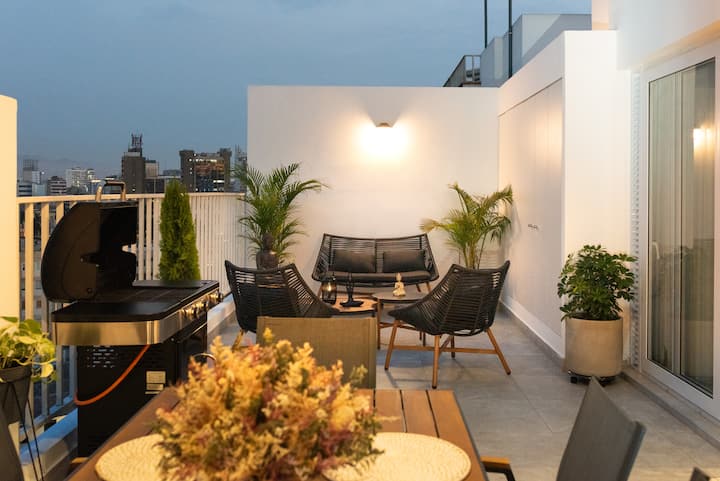 "Moderno Dúplex C/terraza Y Piscina En Miraflores" - Lima